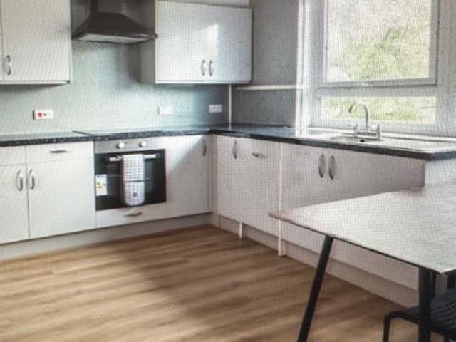 Lovely 4 bedroom HMO flat for rent