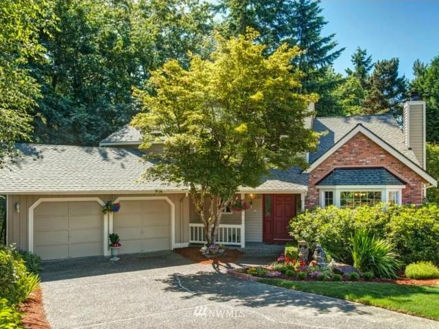 Lovely 4 bedroom Somerset Home in Private Wooded Setting