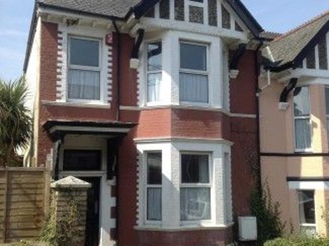 Lovely 5/6 bedroom student house, very close to university