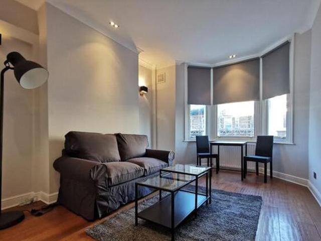 Lovely Bed Flat, Fermoy Road, 1 Bedroom Apartment