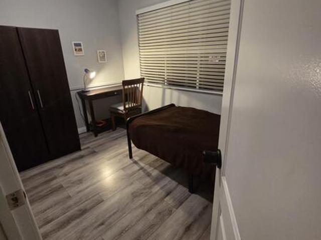 Lovely house in a quiet location, very close to the Strip Tower Stratosphere