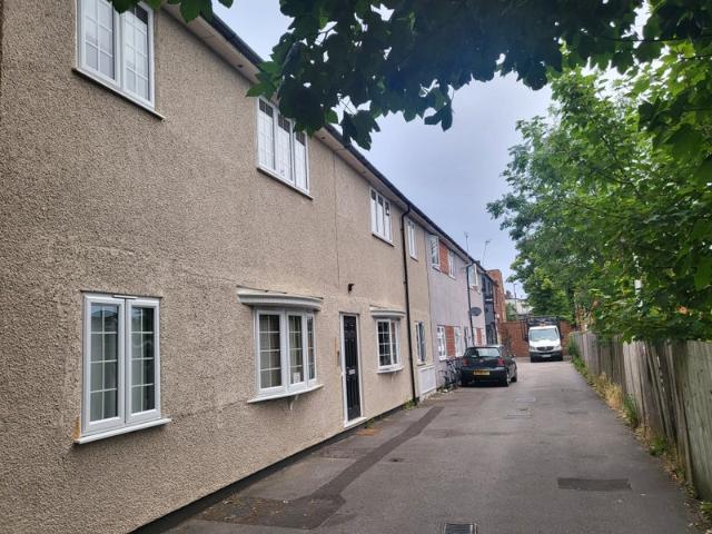 Lovely one bedroom conversion flat London N12