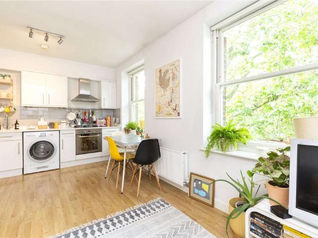 Lovely one bedroom apartment in Highbury