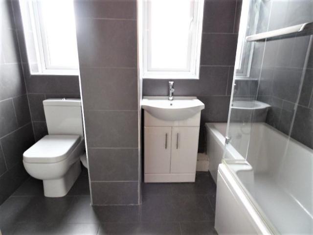 Lovely large 3 bed flat to rent in Tottenham N17