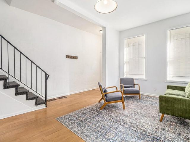 Lovely Living in Philadelphia off Broad Street