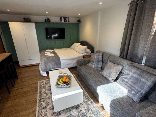 Lovely modern Studio In Cambridge