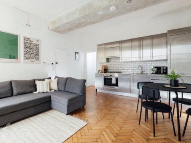 Lovely New York loft style 1 bed flat