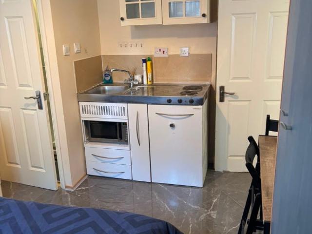 Lovely Studio Available in Holloway