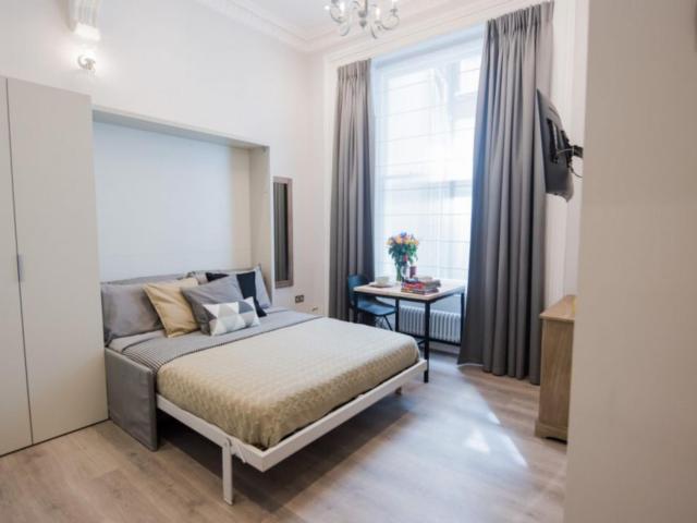 Lovely studio close to Notting Hill Gate tube Has an Apartment
