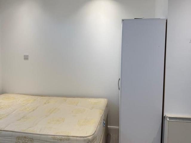 Lovely Studio Flat Available to Let!