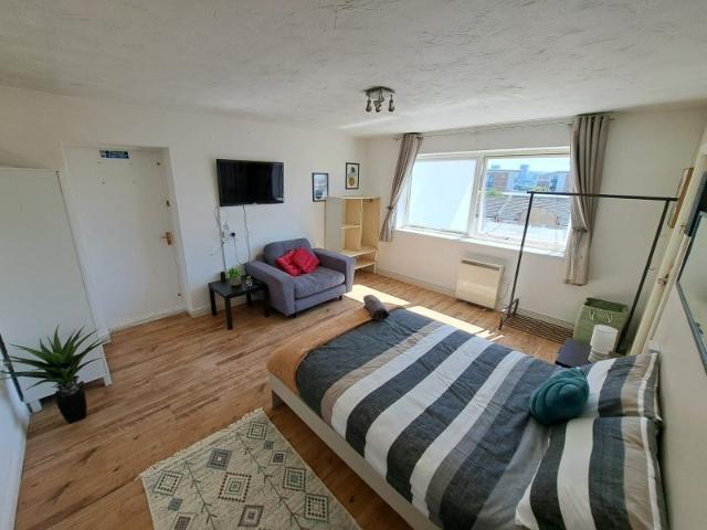 ✨ Lovely Studio in North Woolwich | 1st November