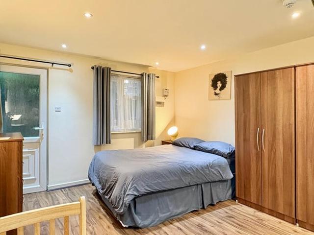 Lovely Studio Ready to Move in