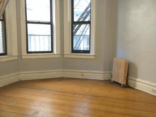 LOVELY STUDIO