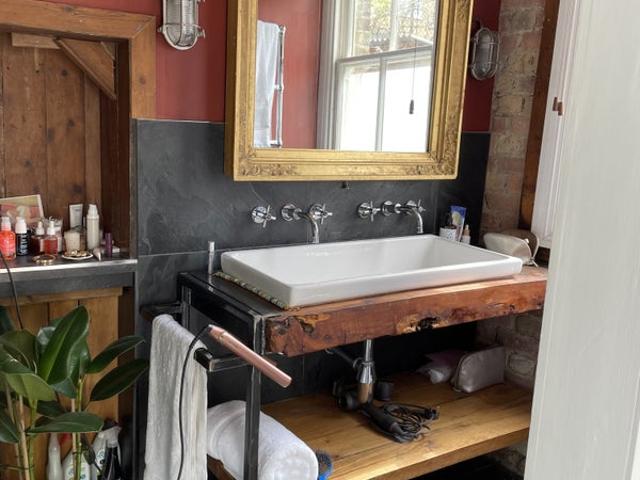 Lovely Stokey 1 Bed Available for August