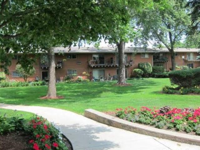 Lovely Suburban Apartment