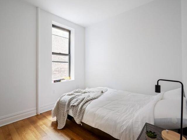 Lovely Private ROOM in Greenpoint