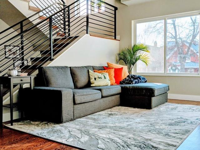 Lovely Queen Suite in Luxury Townhouse Co_living