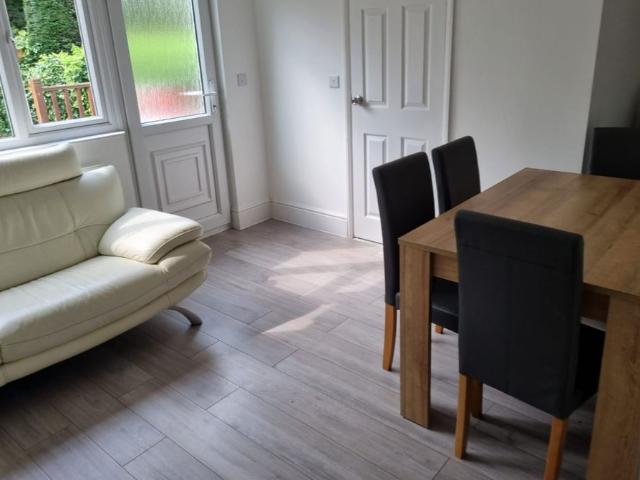 Lovely room available near Middlesex University