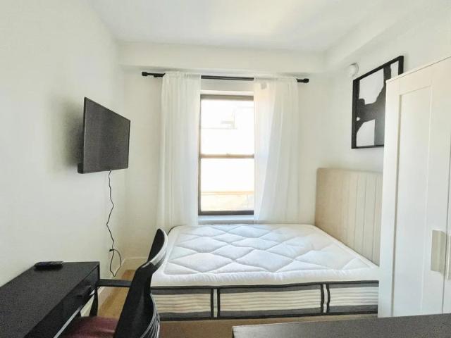 Lovely Room in a Great Neighborhood