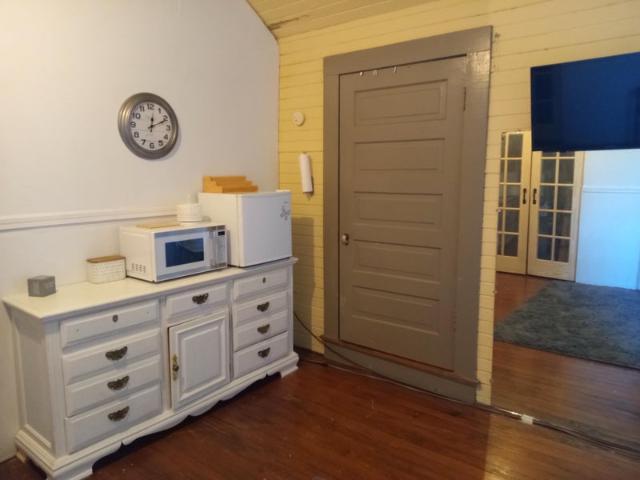 Lovely Room in Historic area