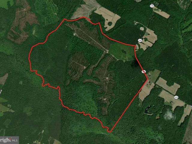 Lovers Retreat Ln, Saluda, VA 23149