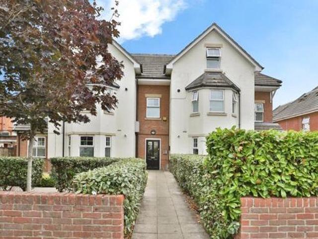 Lowther Road, Bournemouth, 2 Bedroom Flat