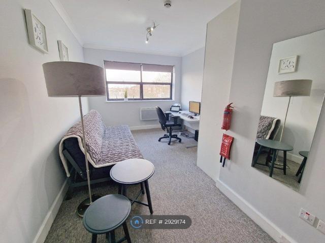 Lowther Road, Edgware HA7, Studio to rent, £950 pcm | PrimeLocation