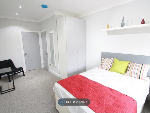 Lowther Road, Edgware HA7, Studio to rent, £950 pcm | PrimeLocation