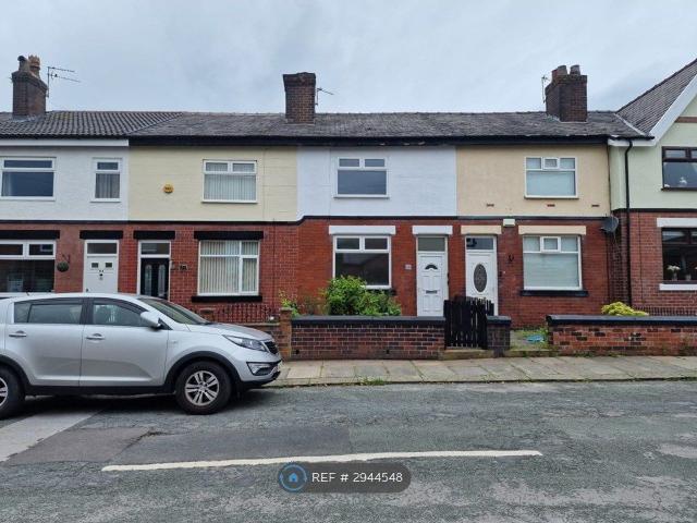 Lowton St, Manchester M26, 2 bed terraced house to rent, £1,050 pcm | PrimeLocation
