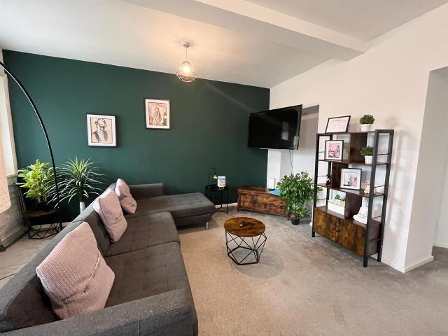 Low Friar Street, Newcastle Upon Tyne NE1, 3 bed flat to rent, £1,300 pcm | PrimeLocation