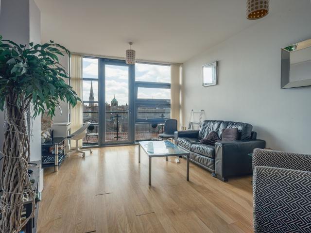 Low Friar Street, Newcastle Upon Tyne, Tyne And Wear NE1, 2 bed flat to rent, £1,350 pcm | PrimeLocation
