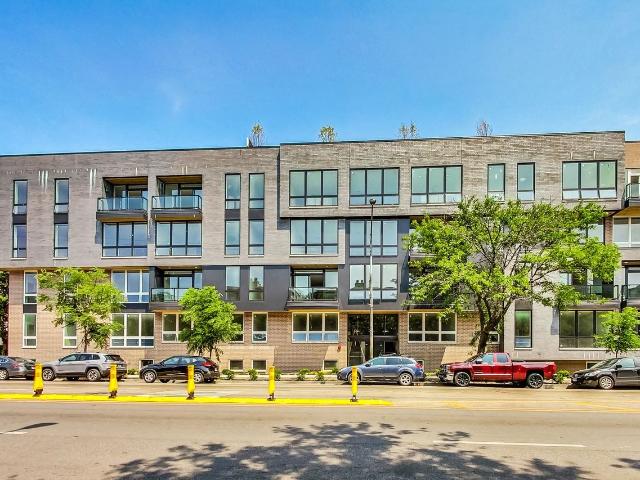 Low Line Commons Studio Apartment for Rent at 3431 N Ashland Ave, Chicago, IL 60657 Lakeview