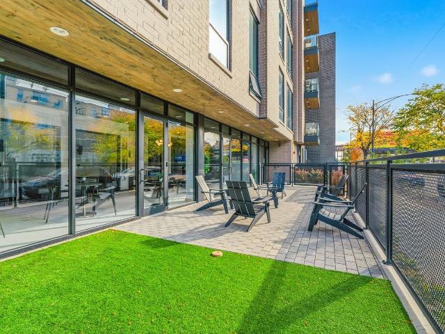 Low Line Commons 3 Bedroom Apartment for Rent at 3431 N Ashland Ave, Chicago, IL 60657 Lakeview