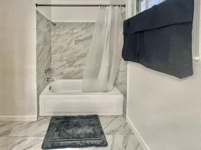 Low Movein Fee! All Utilities Included! Free Fast