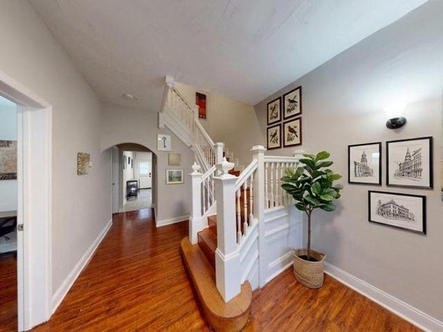 Low Movein Fee! New renovated, spacious, modern