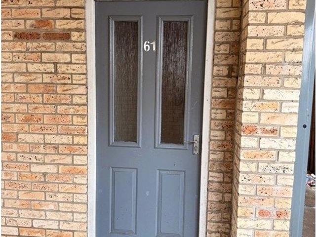 Low Road, Doncaster DN4, 2 bed flat to rent, £725 pcm | PrimeLocation