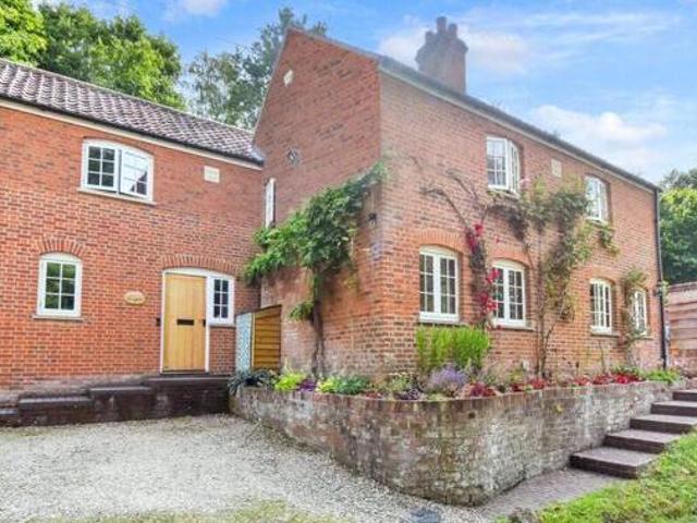 Low Road, Meadow View Cottage, Little Cheverell, 3 Bedroom Detached