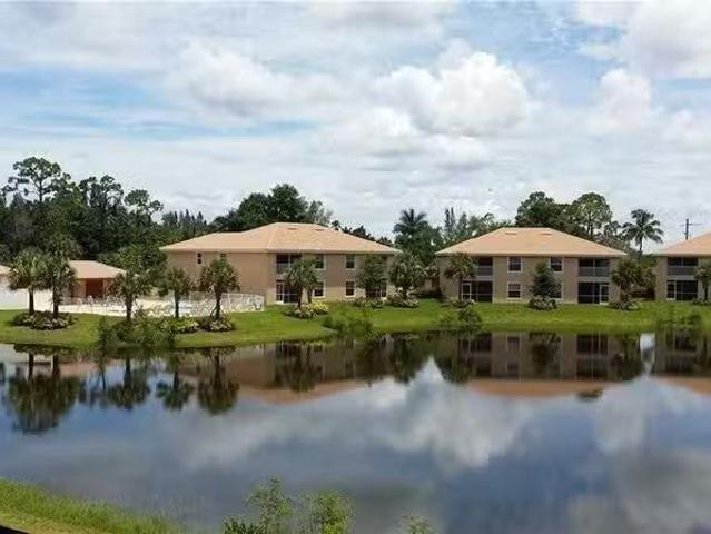 Low Rise 1 3 BONITA SPRINGS, FL 27450 Palmesta Cir #24