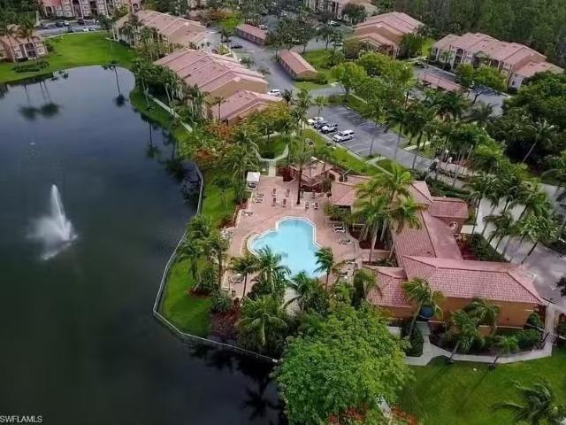 Low Rise 1 3 NAPLES, FL 1260 Wildwood Lakes Blvd #201