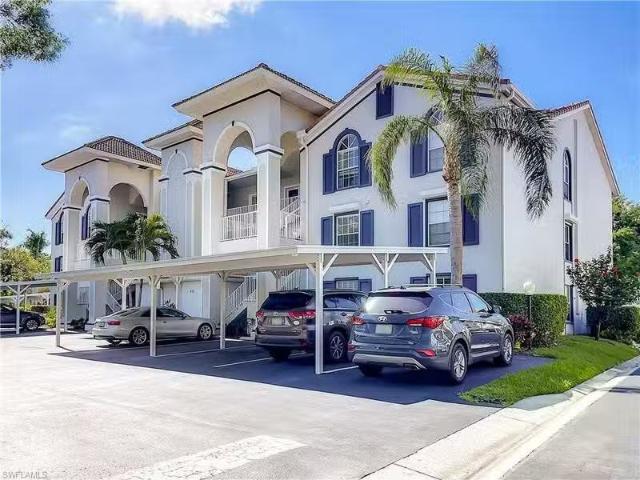 Low Rise 1 3 NAPLES, FL 470 Bermuda Cove Way #2 303