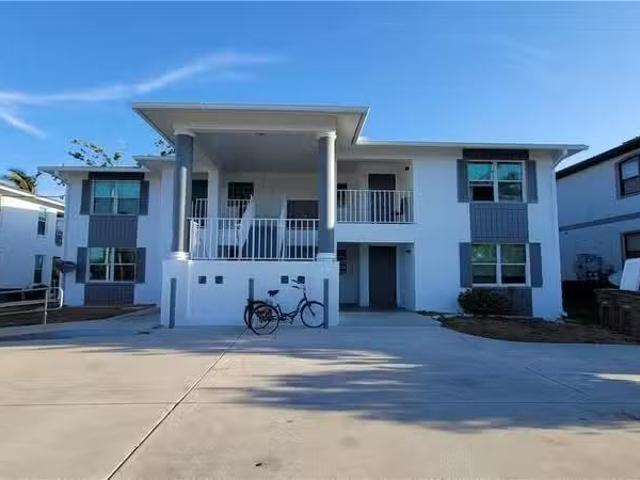 Low Rise, Condominium Cape Coral, FL 425 Sw 47th Ter #7