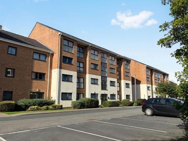 Lowbridge Court, Liverpool L19, 2 bed flat to rent, £825 pcm | PrimeLocation