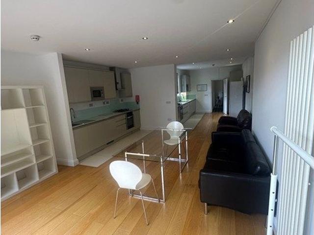 Lowden Road, London N9, Room to rent, £800 pcm | PrimeLocation