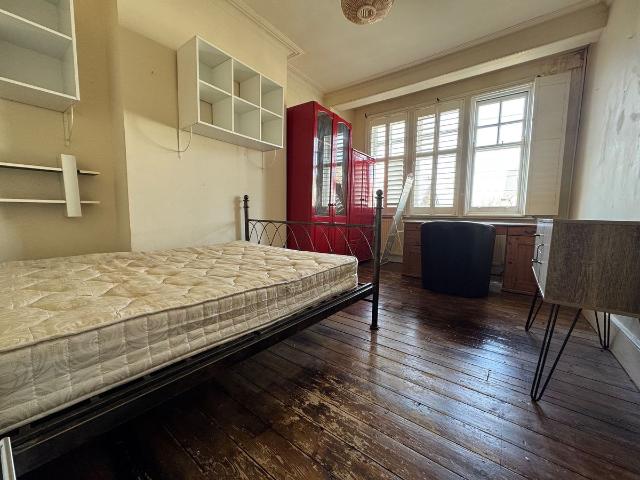 Lowden Road SE24, 1 bed property to rent, £1,050 pcm | PrimeLocation