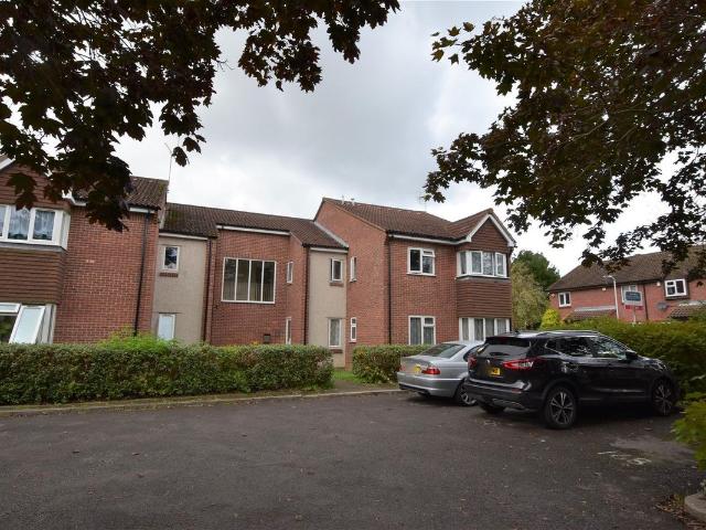 Lowdell Close, Yiewsley, West Drayton UB7, Studio to rent, £1,050 pcm | PrimeLocation