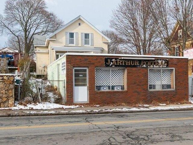 Lowell MA 01851 LS102158909