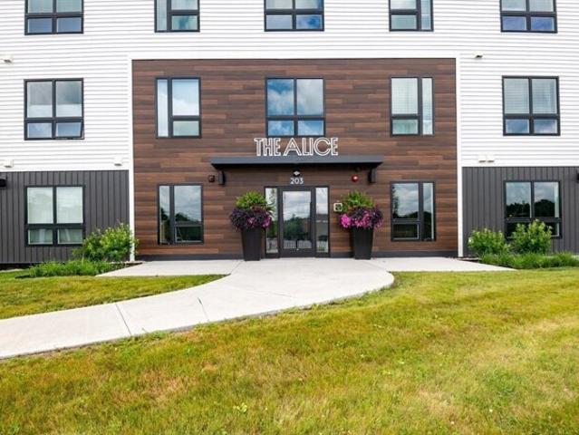 Lowell St Unit,wilmington, Condo For Sale