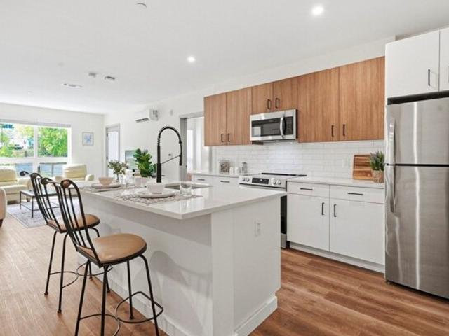Lowell St Unit,wilmington, Condo For Sale
