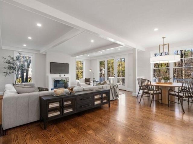 Lowell Rd, Wellesley, Home For Sale