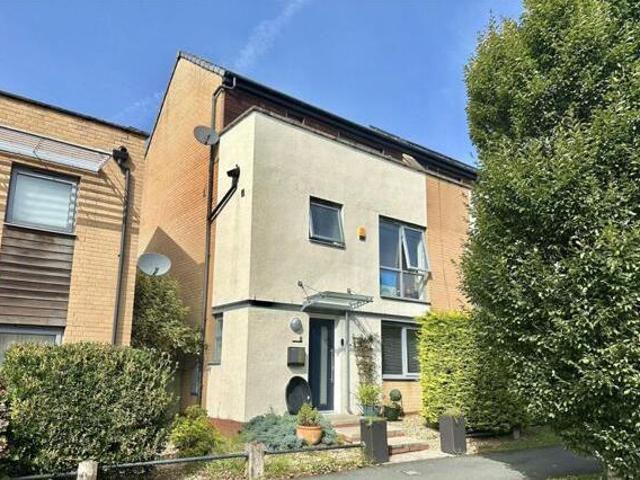 Lowestoft Drive, Grassendale, 4 Bedroom Semi detached
